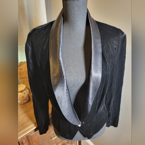 Gantos | Jackets & Coats | Vintage 8s Gantos Velvet Shawl Collar ...